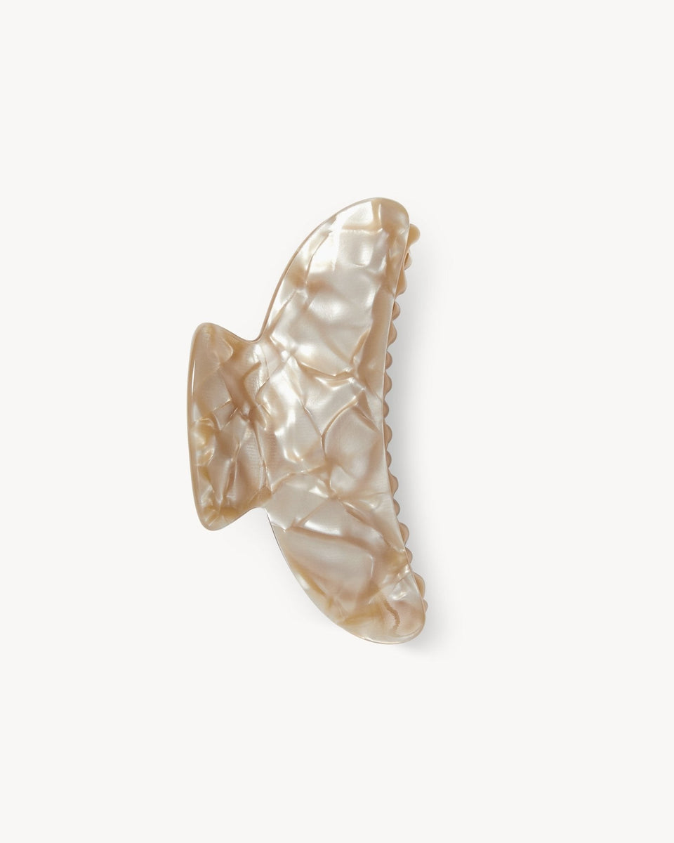 Grande Heirloom Claw in Sand Shell – Edit and Co